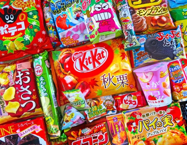 Must-Have & Best Japanese Snacks [And Where to Find Them]